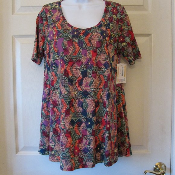 LuLaRoe | Tops | 25 Lularoe Perfect T Xs Nwt 35 Red Green Purple ...